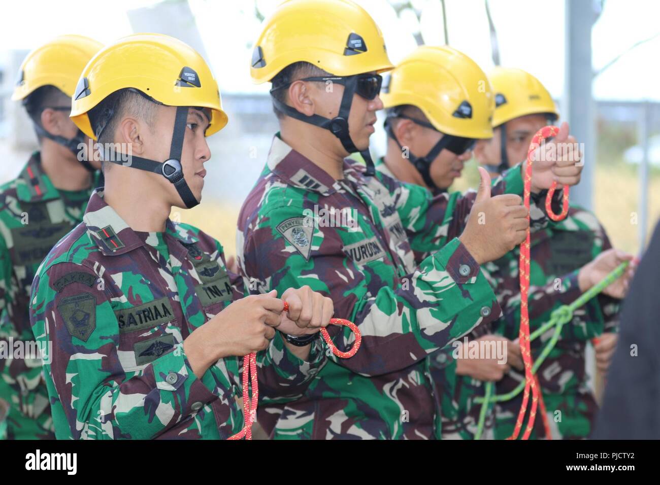 Soldiers of the Indonesian National Military - Quick Response Disaster ...