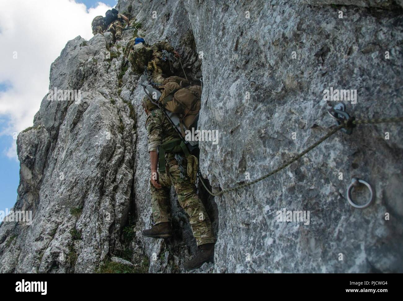 U.S. Army Special Operations Forces assigned to 10th Special Forces ...