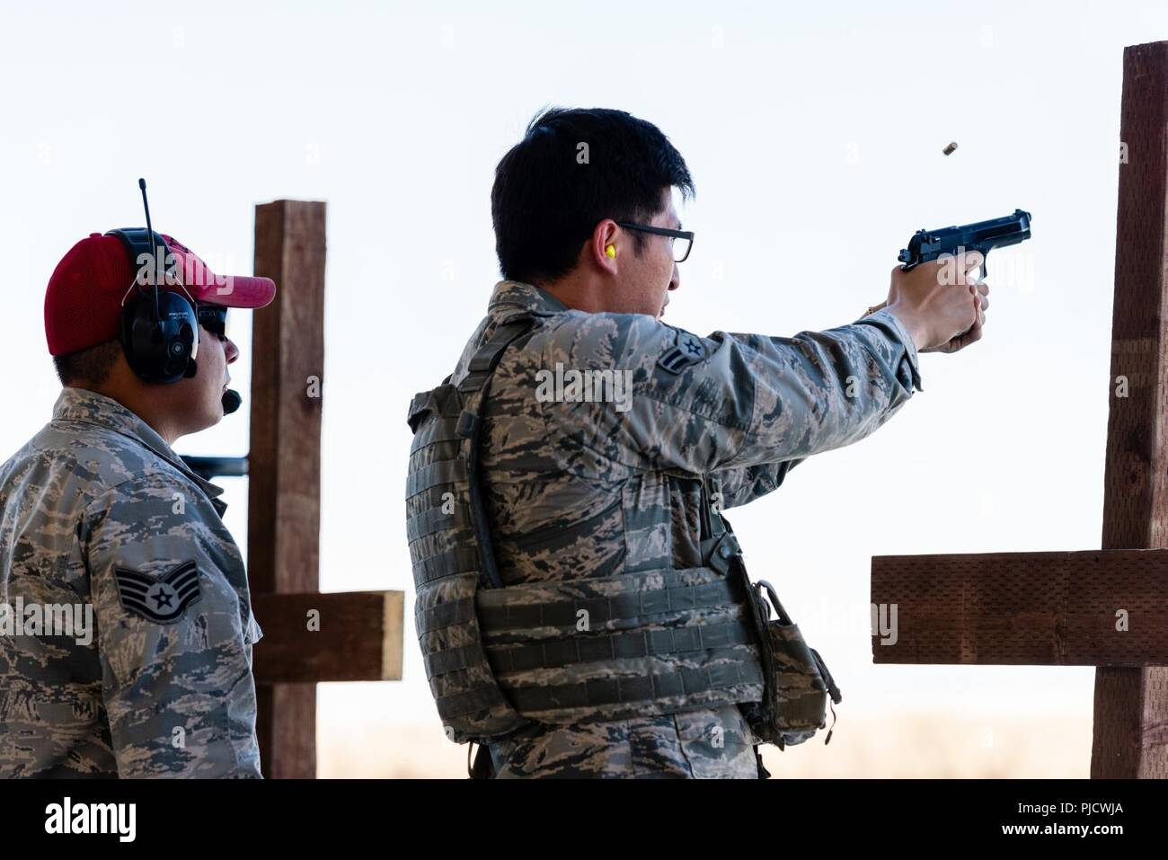 A combat arms training and maintenance instructor hi-res stock ...