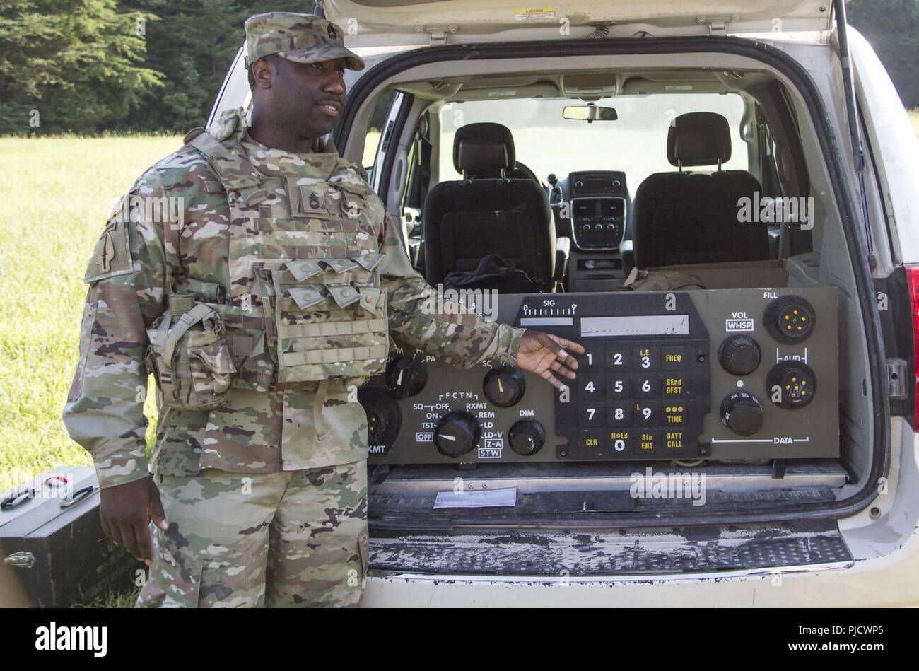 FORT KNOX, Ky. – Sgt. 1st Class Lonnie Clopton, network assurance ...