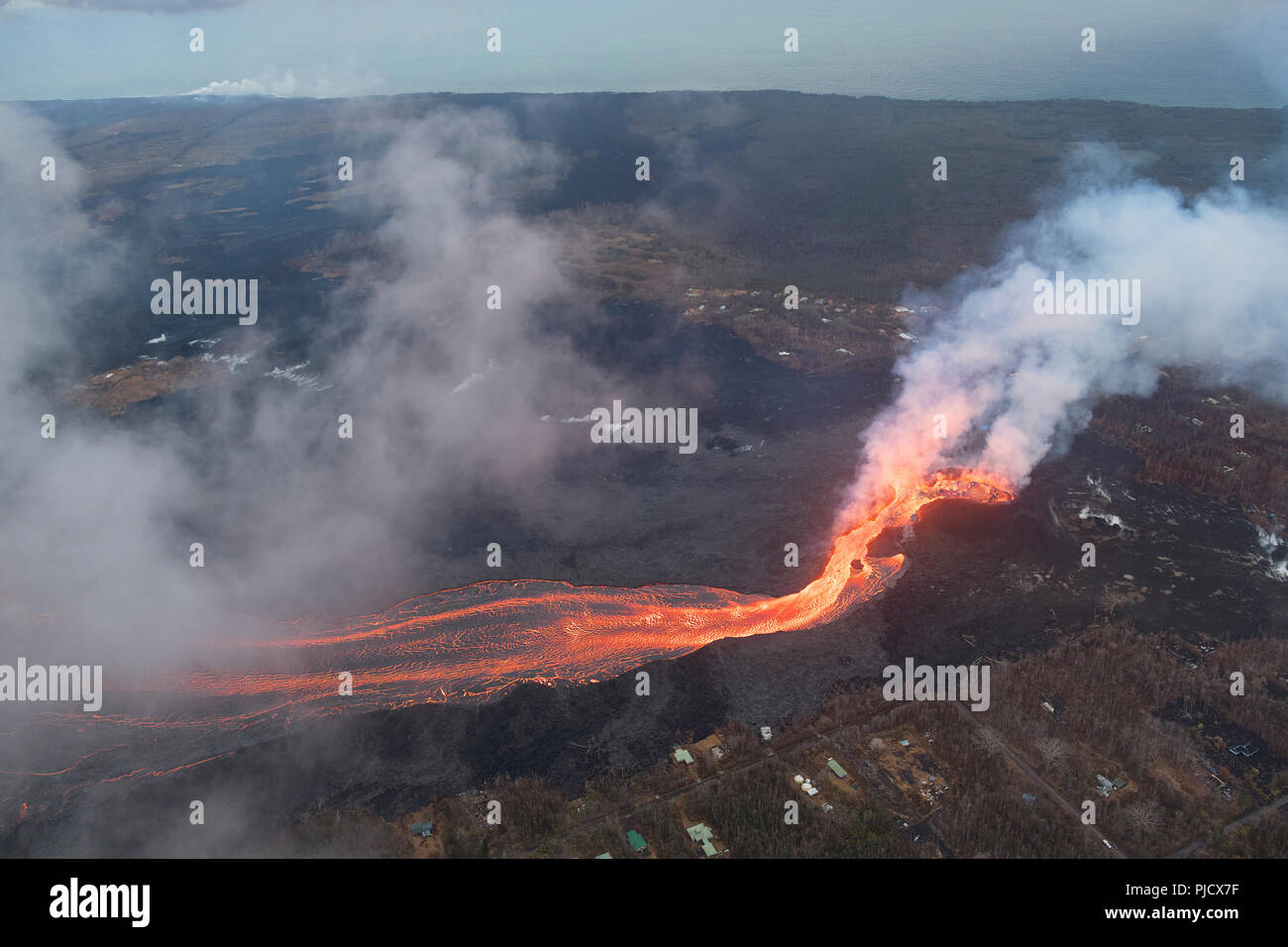 Lava erupts from fissure 8 of the Kilauea Volcano east rift zone in ...