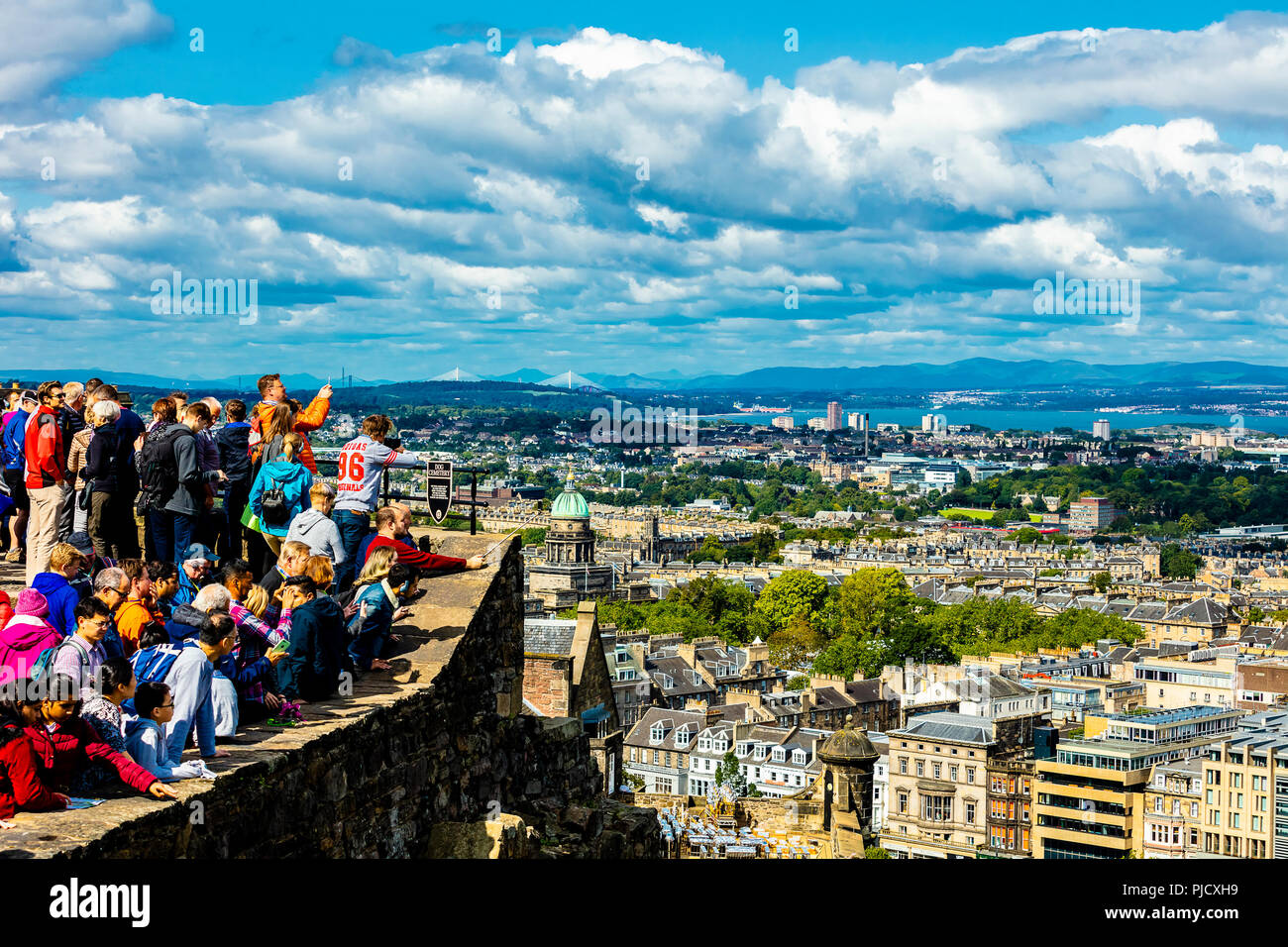 Edinburgh castle people view hi-res stock photography and images - Alamy