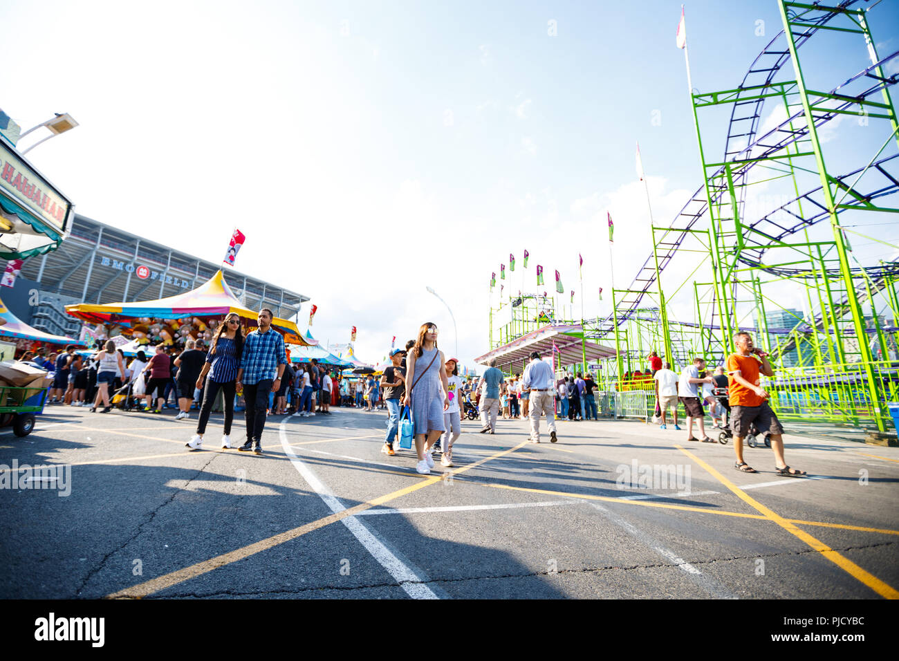 Canadian amusement park hi-res stock photography and images - Alamy