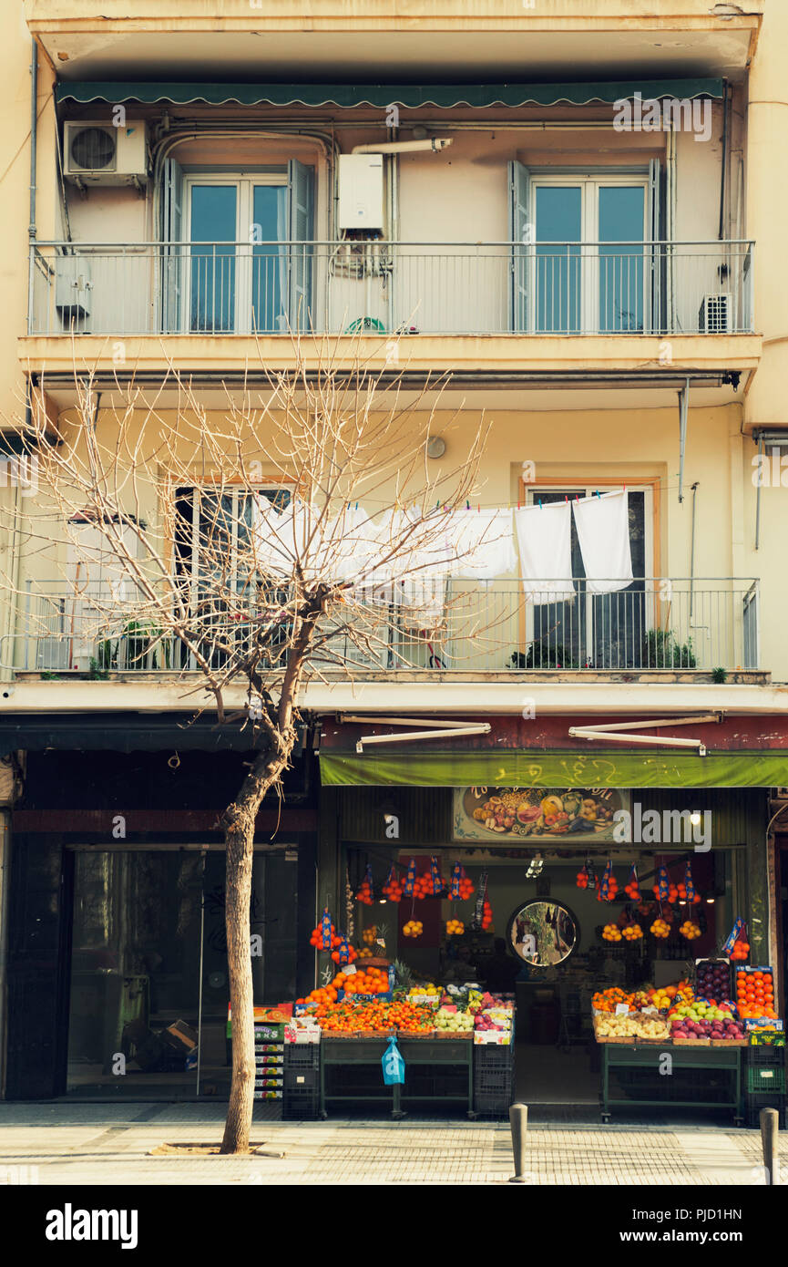 Grocery store exterior apartment building hi-res stock photography and ...