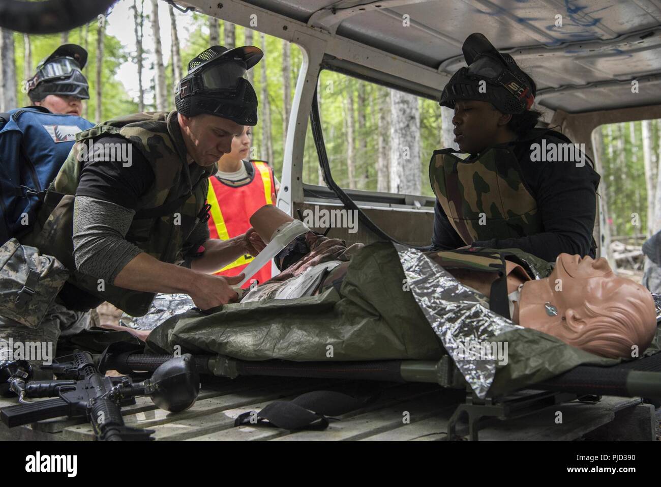 Tactical field care hi-res stock photography and images - Alamy