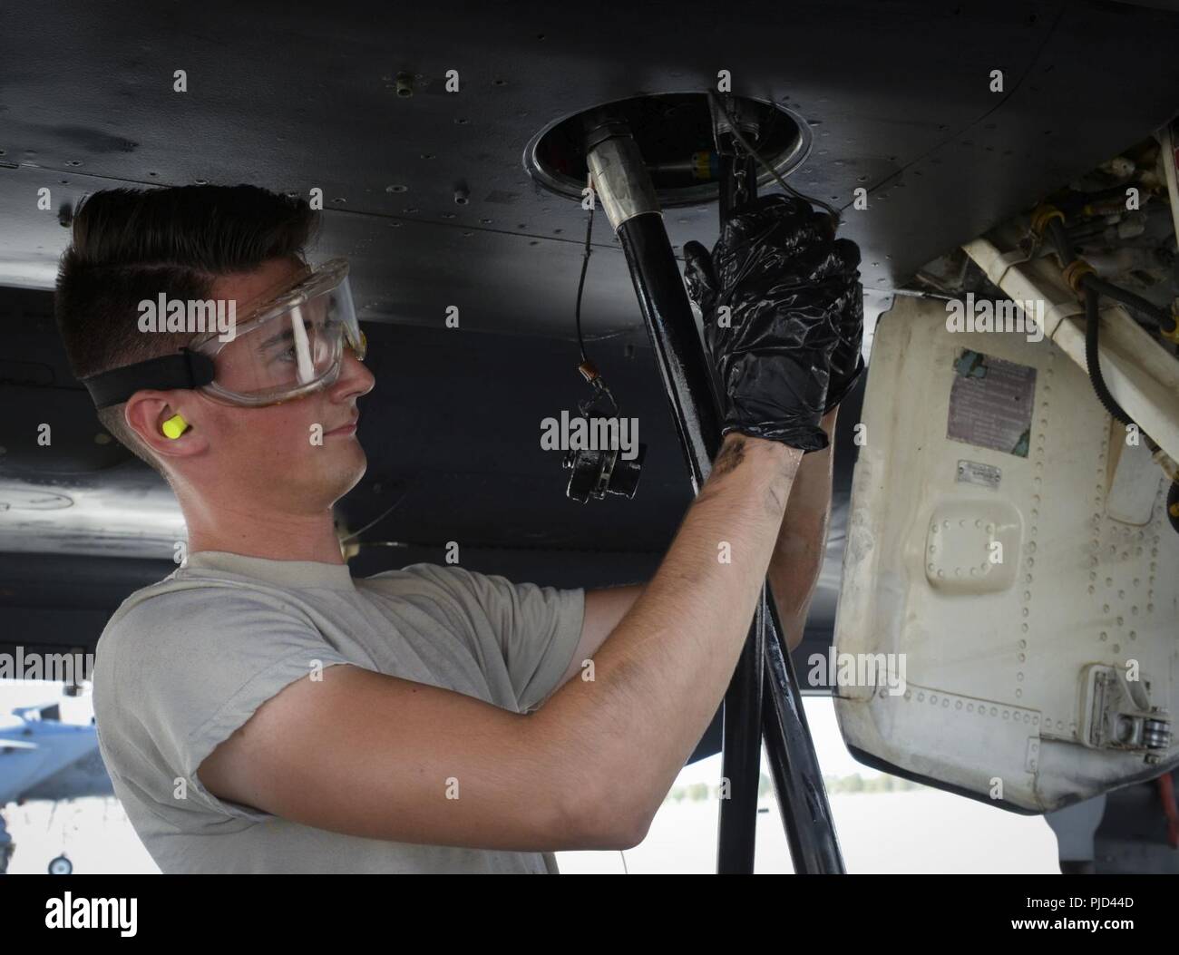 757th aircraft maintenance unit hi-res stock photography and images - Alamy