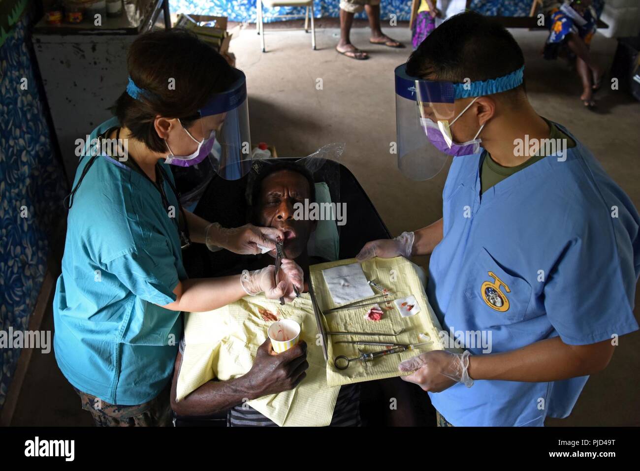 U s navy dentist hi-res stock photography and images - Alamy