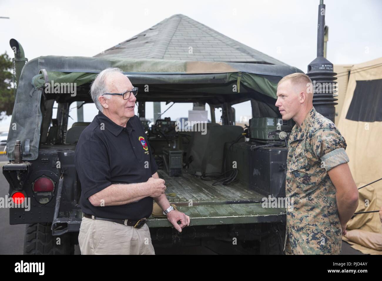 Marine air control group macg 38 hi-res stock photography and images ...