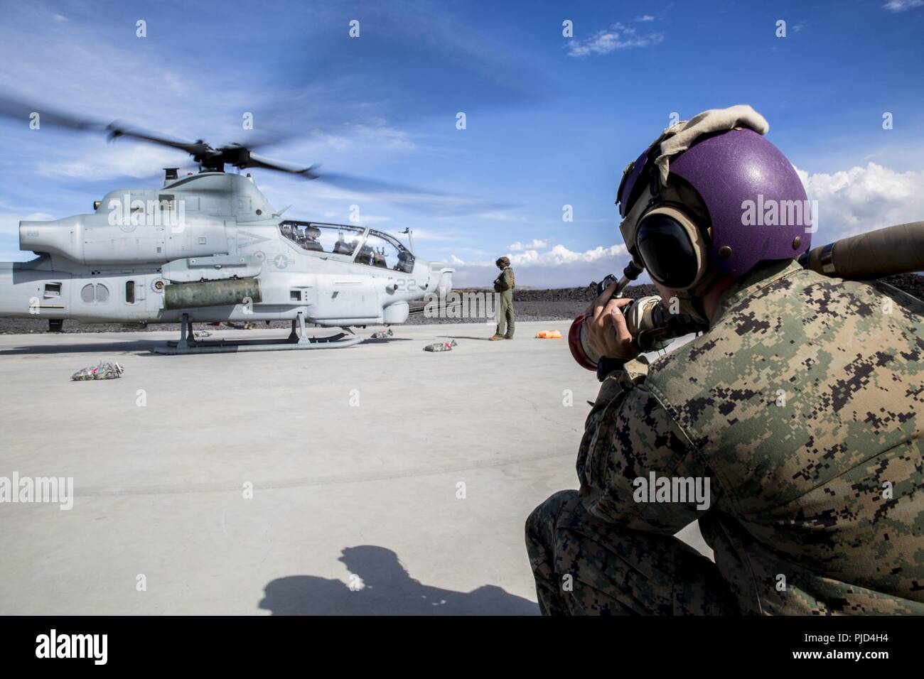 U s marine corps ah 1 super cobra hi-res stock photography and images ...