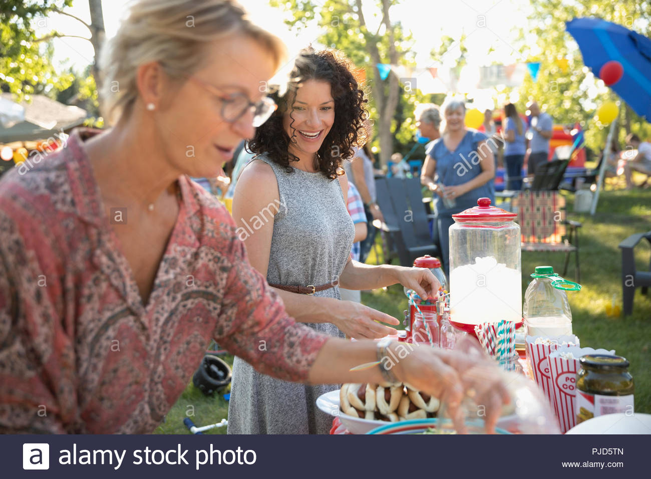 Buffet table buffet hi-res stock photography and images - Alamy