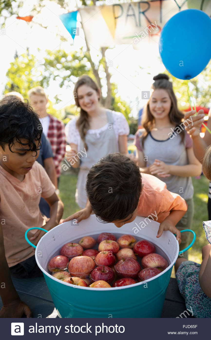Apple bobbing hi-res stock photography and images - Alamy