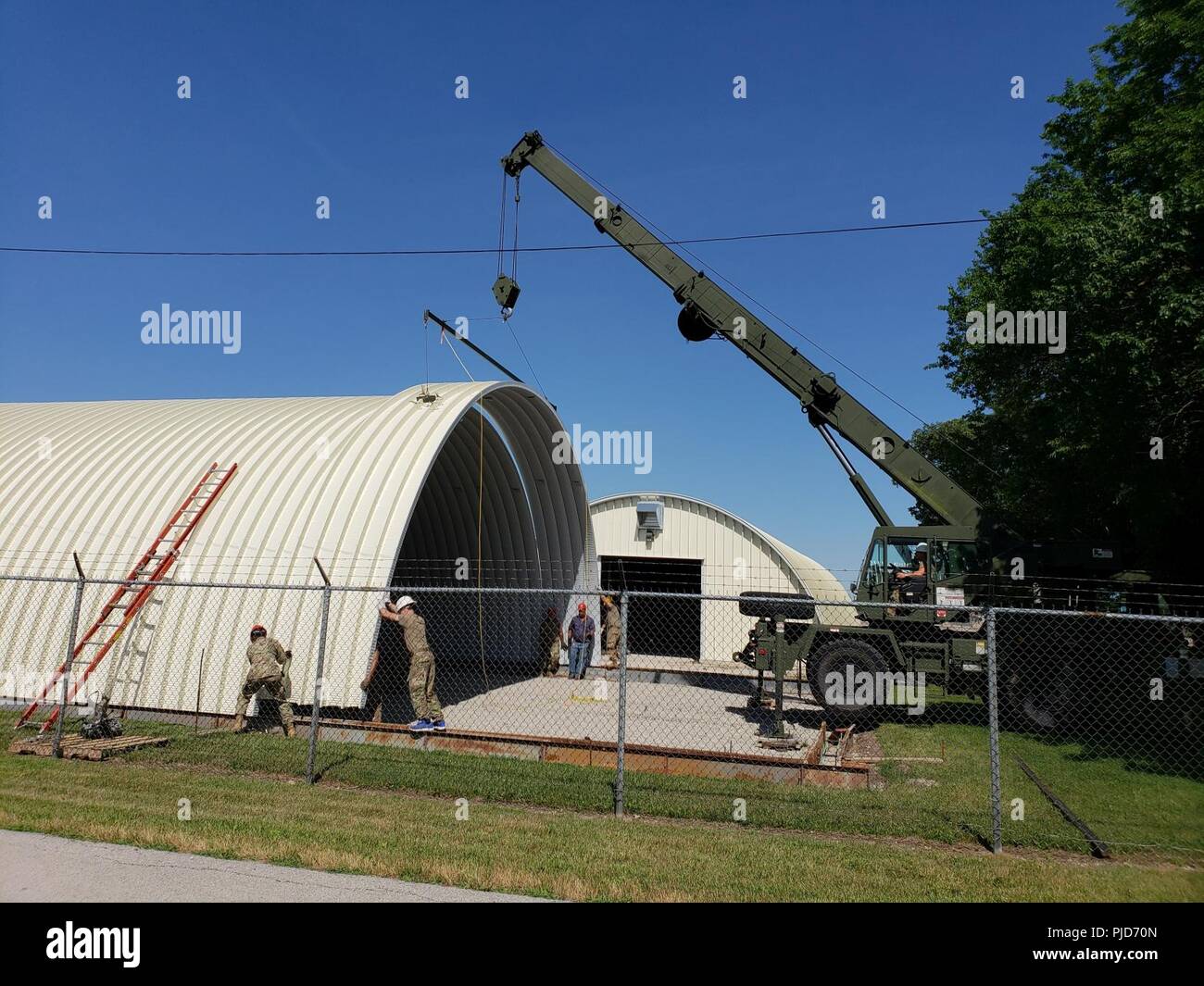 U.S. Army Reserve Soldiers from the 317th Engineer Company, out of ...