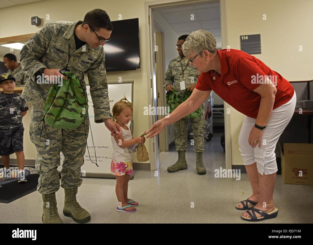 Kids understanding deployment operations hi-res stock photography and ...