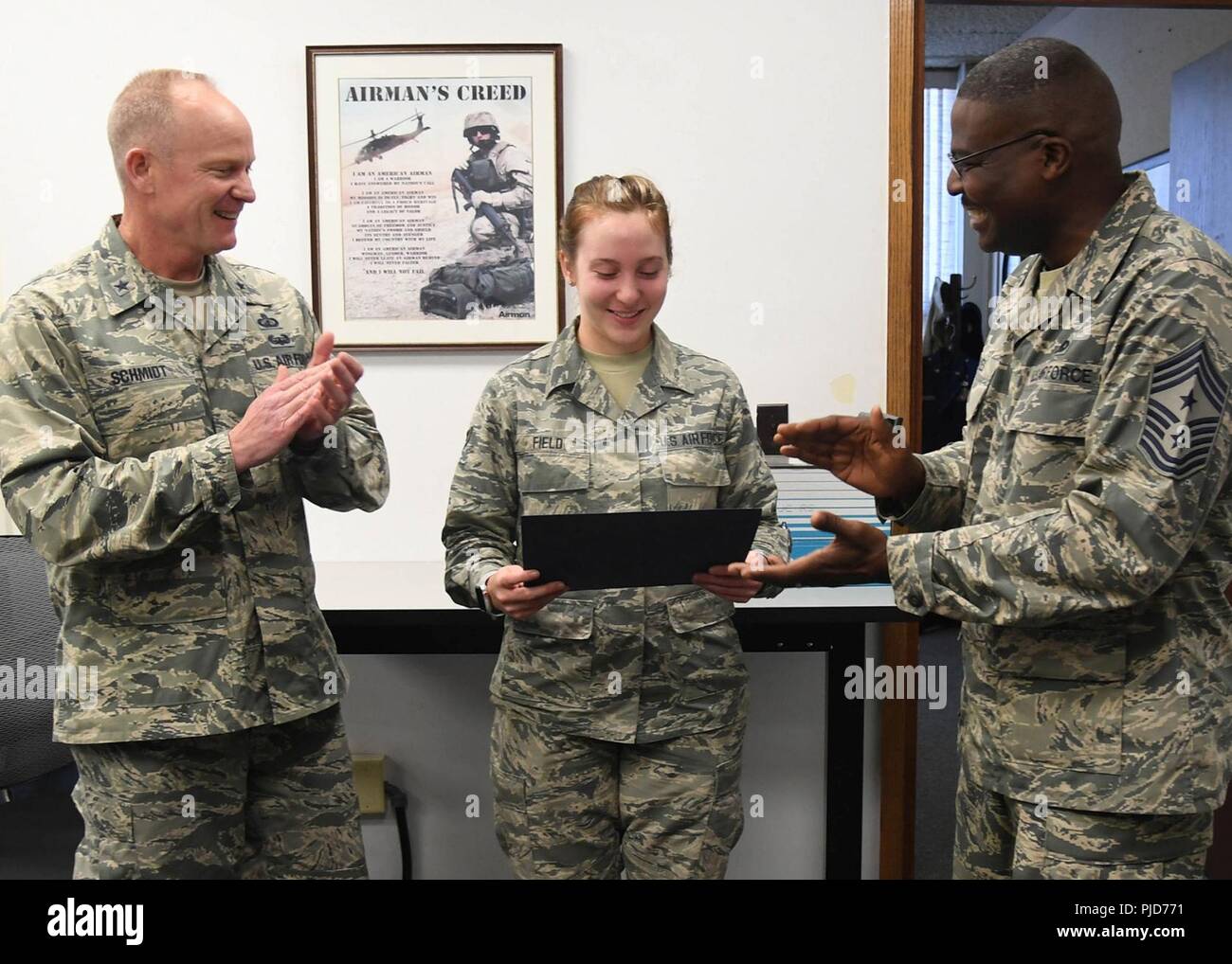 Hanscom command chief master sgt hi-res stock photography and images ...