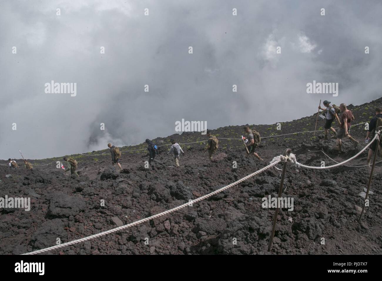 Marines with Battalion Landing Team, 2nd Battalion, 5th Marines, 31st ...