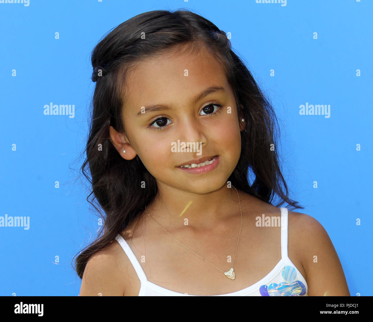 Sarah Caro's Instagram, Twitter & Facebook on IDCrawl