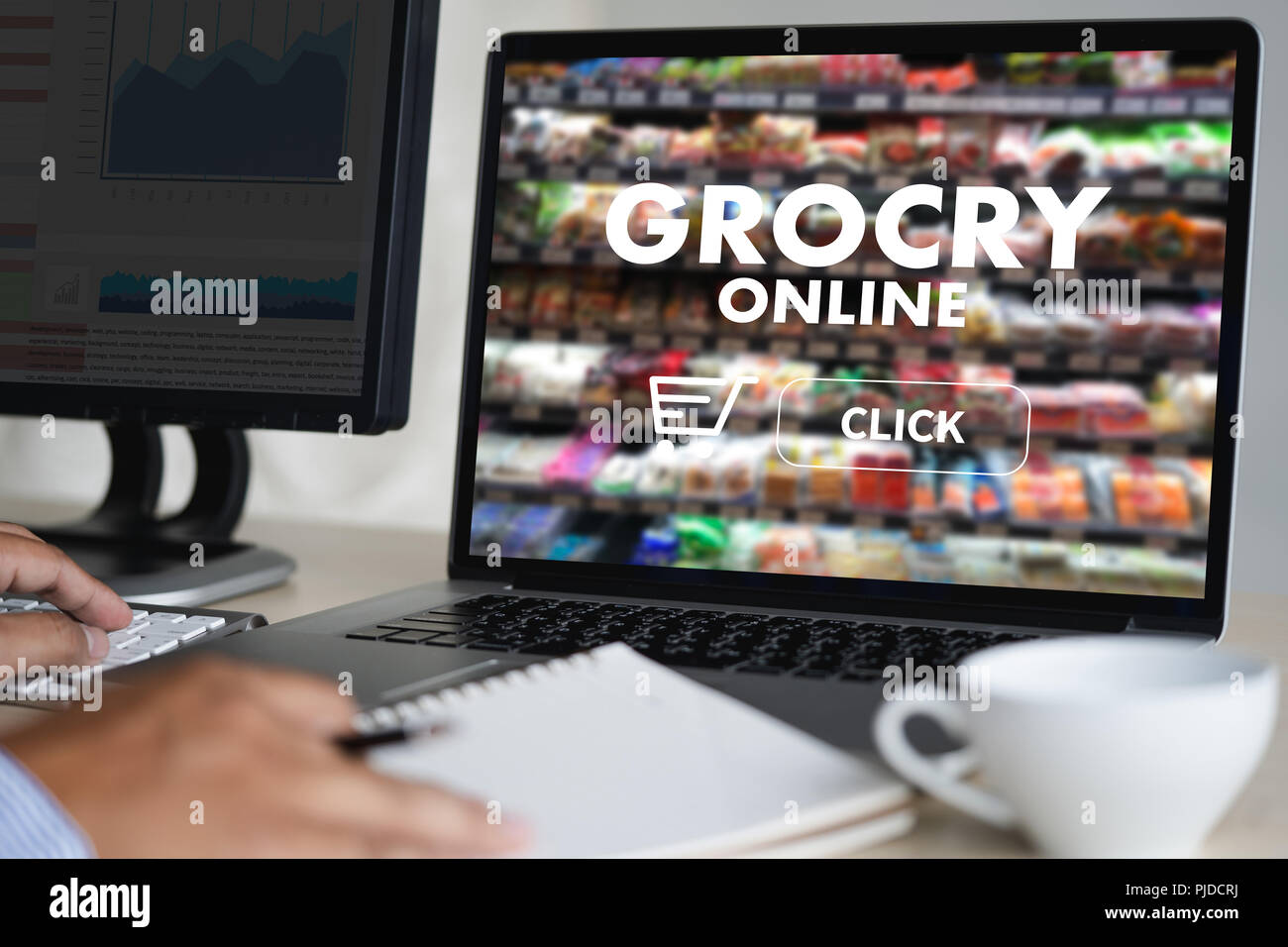 Green online ordering fast food hi-res stock photography and images - Alamy