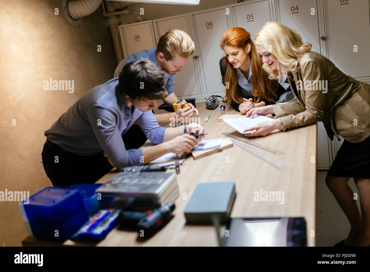 Boy girl working project hi-res stock photography and images - Alamy