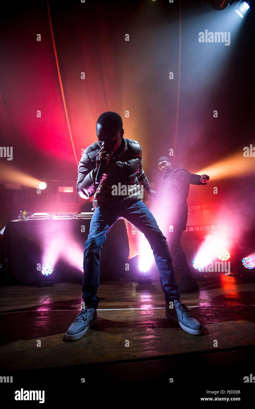Lyricist h hi-res stock photography and images - Alamy