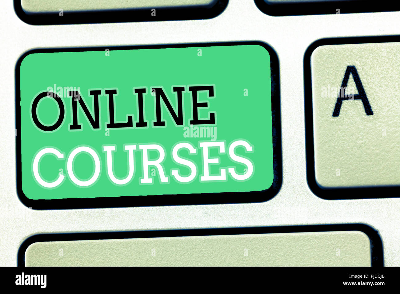 Text sign showing Online Courses. Conceptual photo Revolutionizing ...