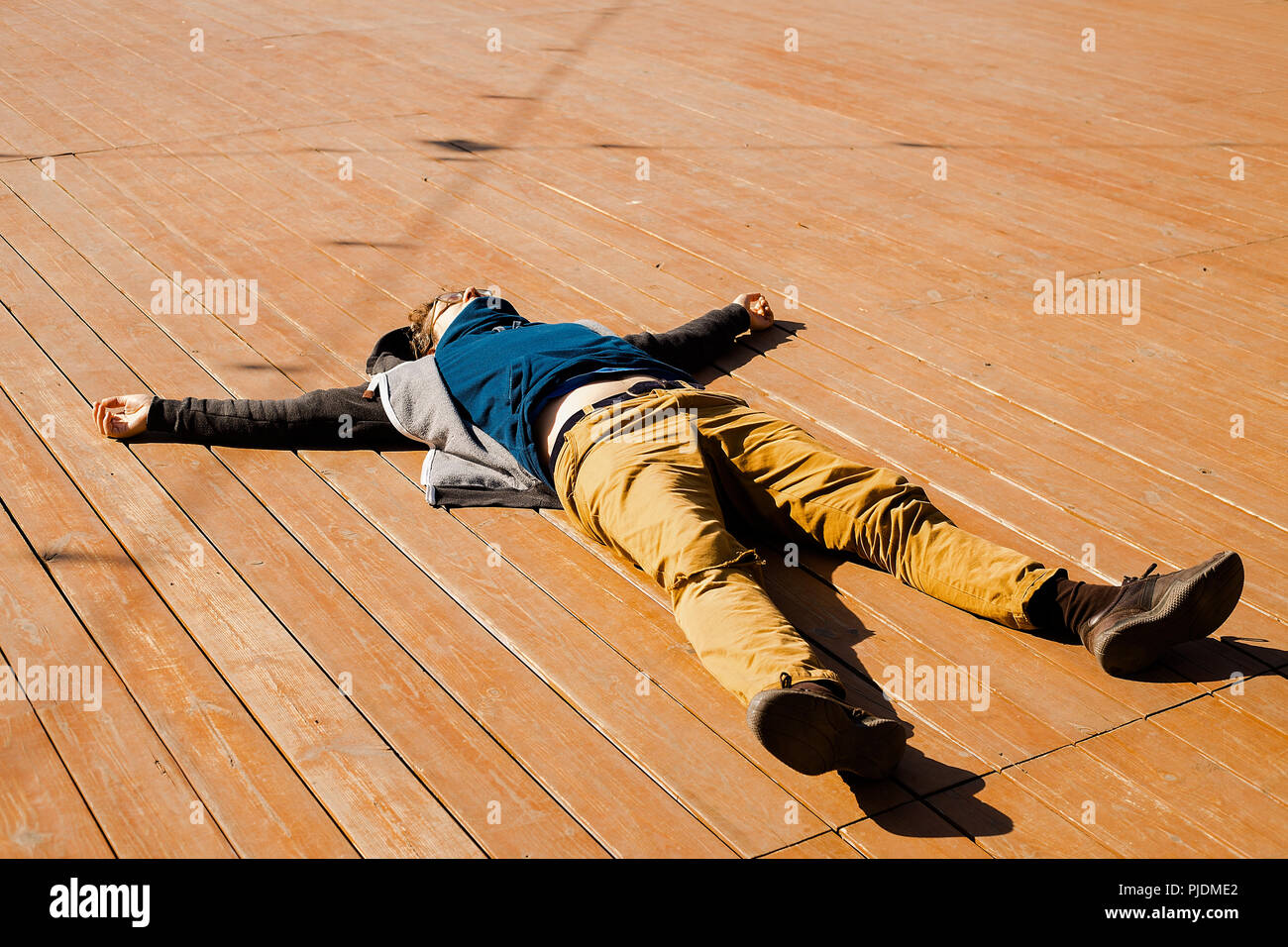 Wooden decking hi-res stock photography and images - Alamy