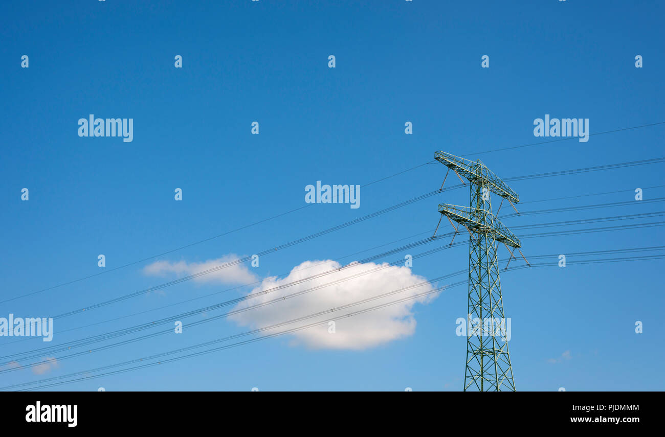 Overhead angles hi-res stock photography and images - Alamy