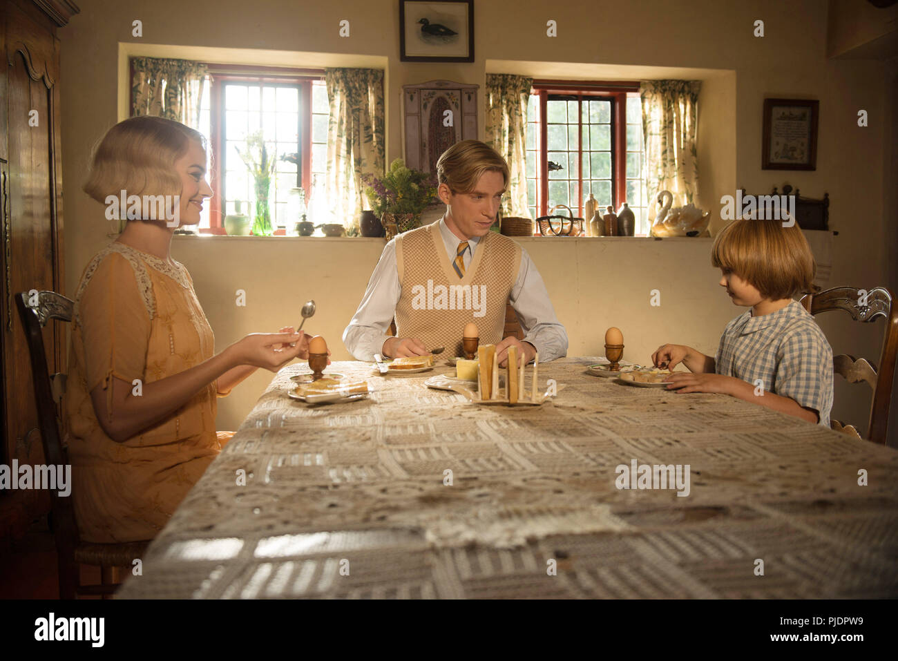 GOODBYE CHRISTOPHER ROBIN, from left: Margot Robbie, Domhnall Gleeson ...