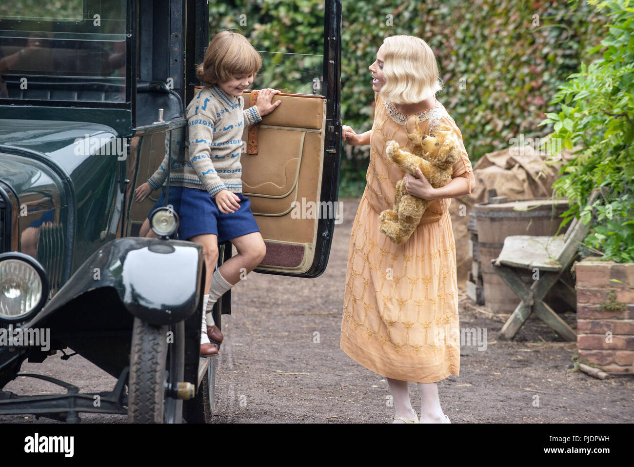 GOODBYE CHRISTOPHER ROBIN, from left: Will Tilston, Margot Robbie, 2017 ...