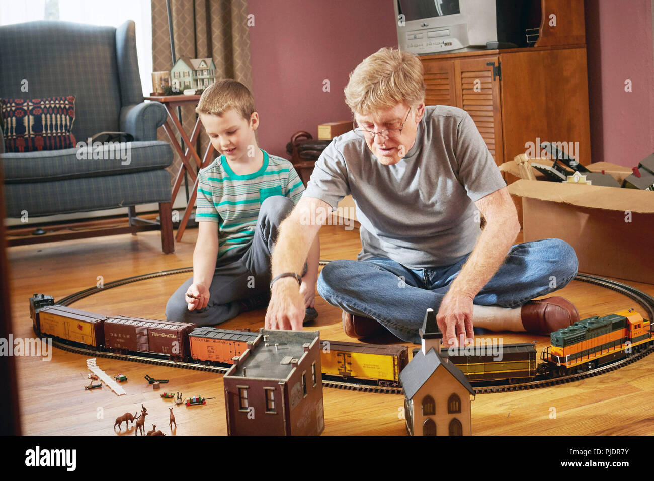 OUR SOULS AT NIGHT, from left: Iain Armitage, Robert Redford, 2017. ph ...