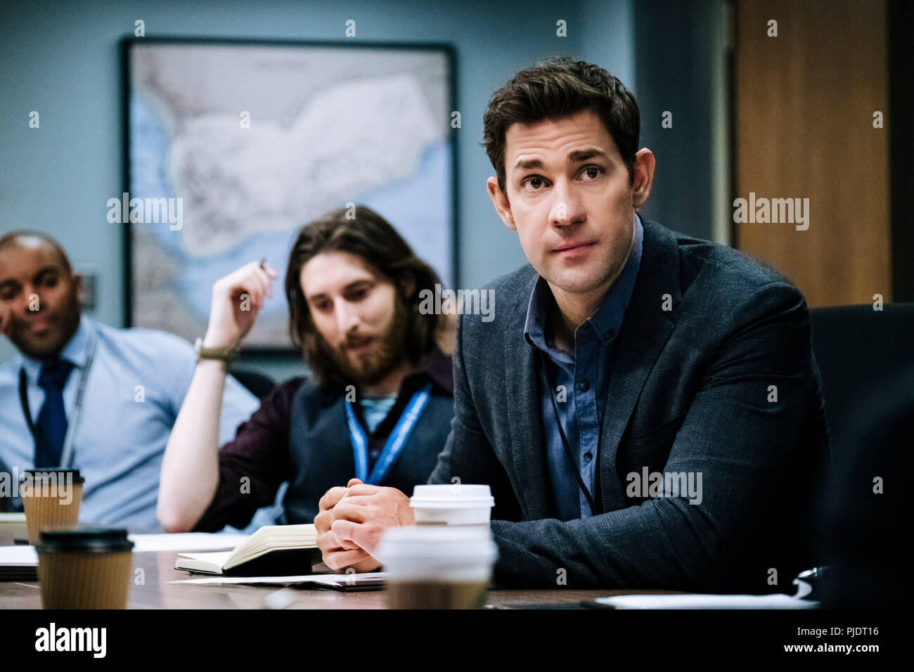 TOM CLANCY'S JACK RYAN, (aka JACK RYAN), right: John Krasinski in ...