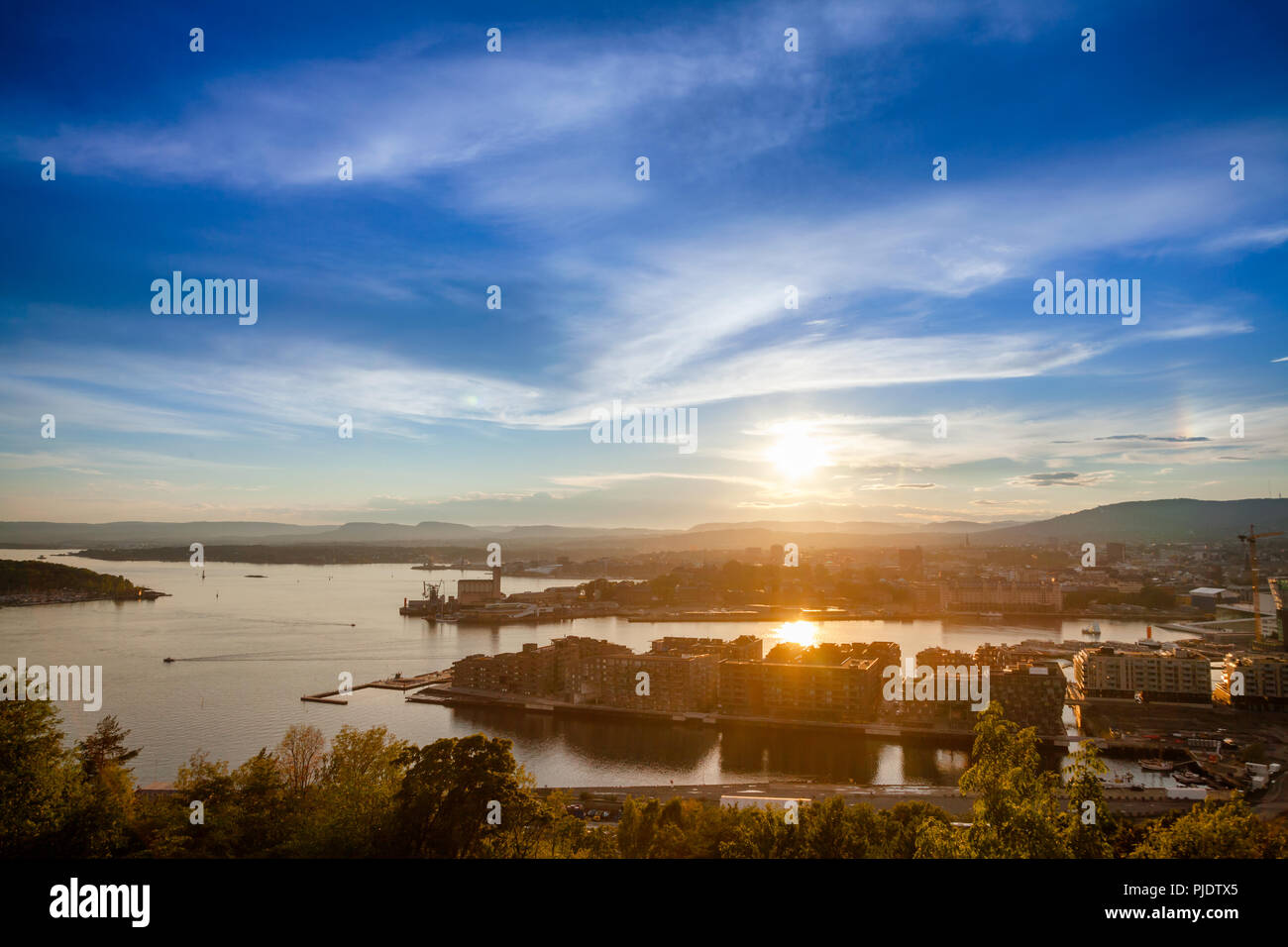 Oslo cityscape hi-res stock photography and images - Alamy