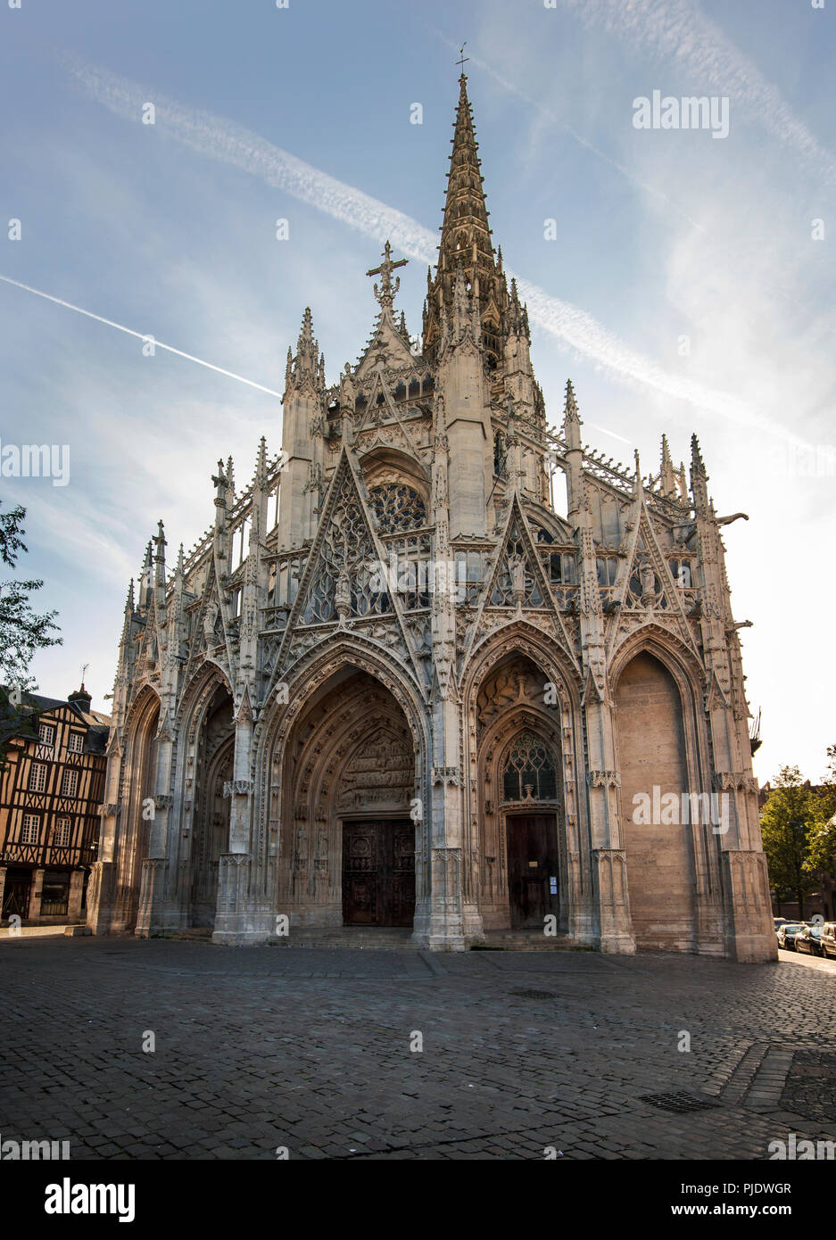 Ornate flamboyant style hi-res stock photography and images - Alamy