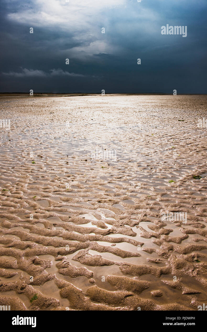 Patterns in the sand at low tide Stock Photo - Alamy
