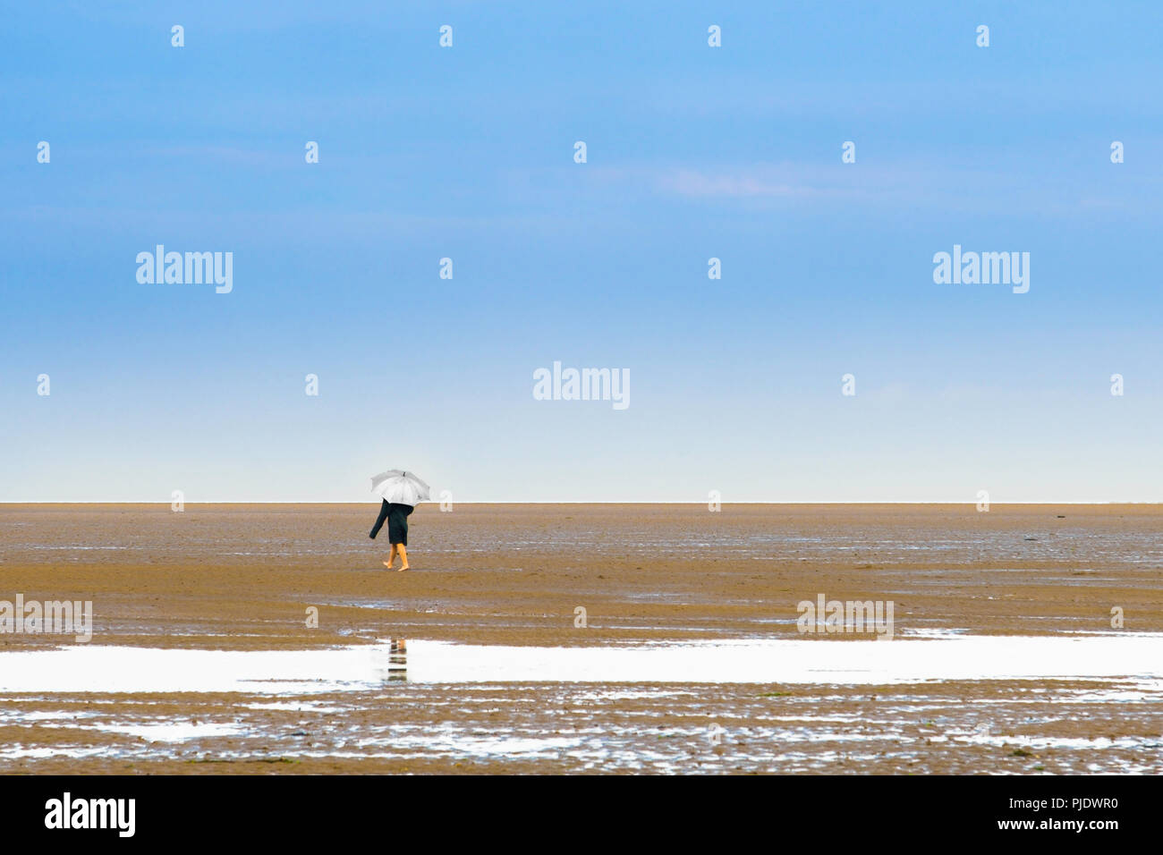 Beach brolly hi-res stock photography and images - Alamy