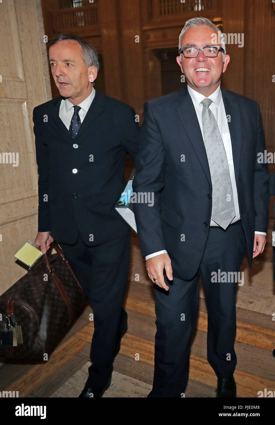 Former dup minister jonathan bell hi-res stock photography and images ...