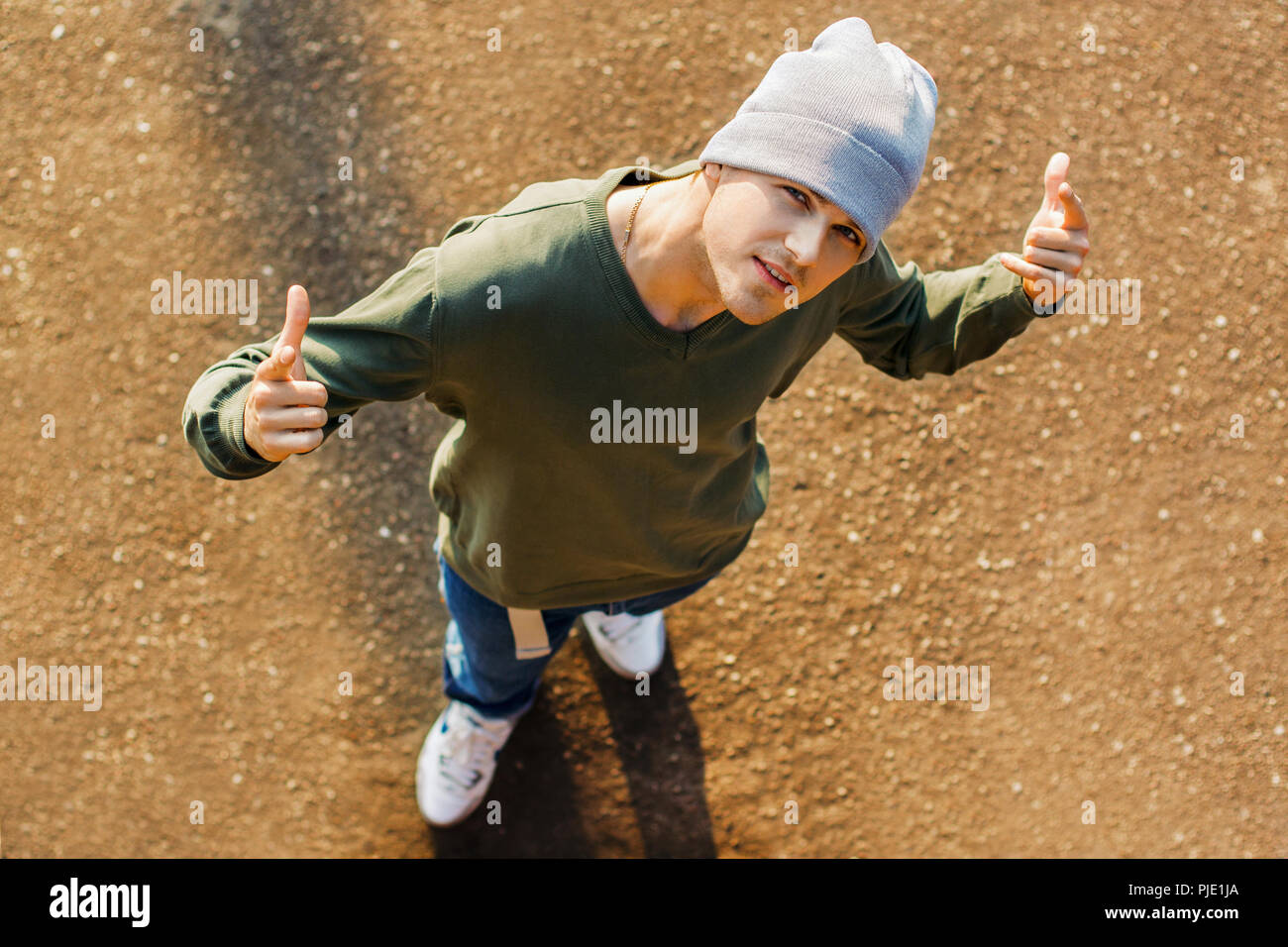 Finger dancer hi-res stock photography and images - Alamy