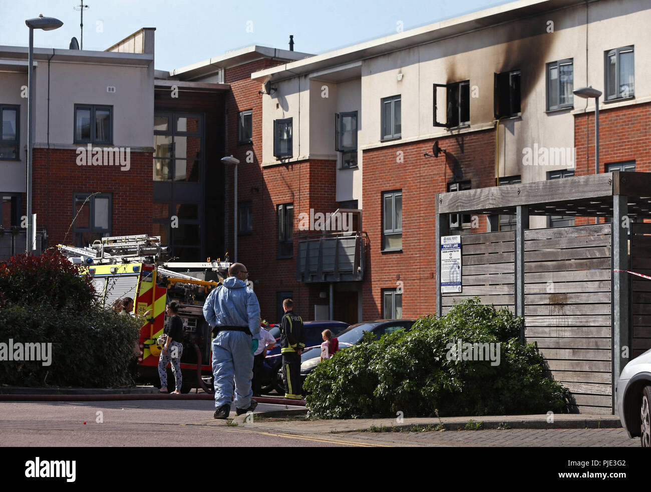 Aftermath of house fire hi-res stock photography and images - Alamy