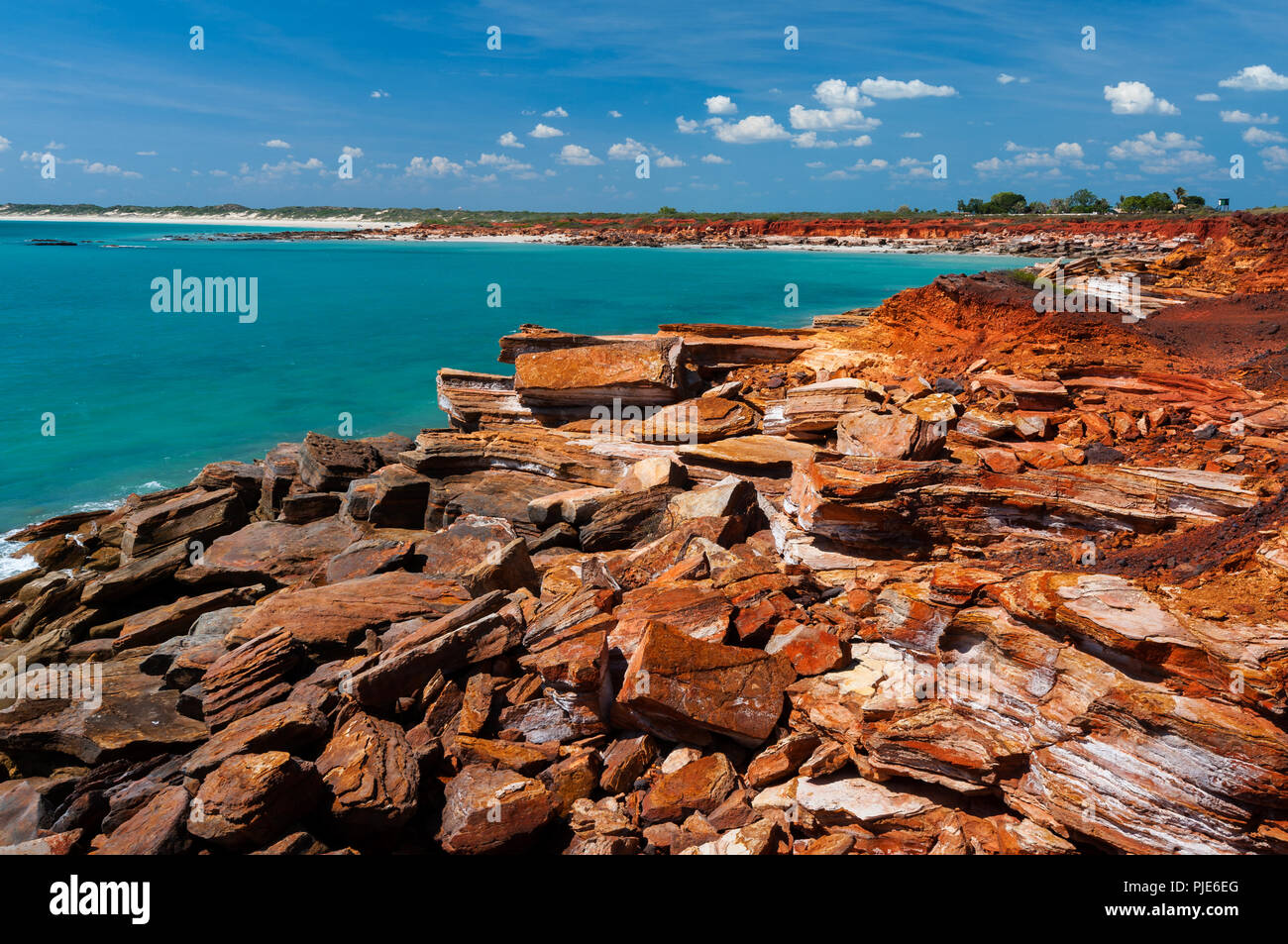 Colourful rocks at Gantheaume Point in Broome Stock Photo - Alamy