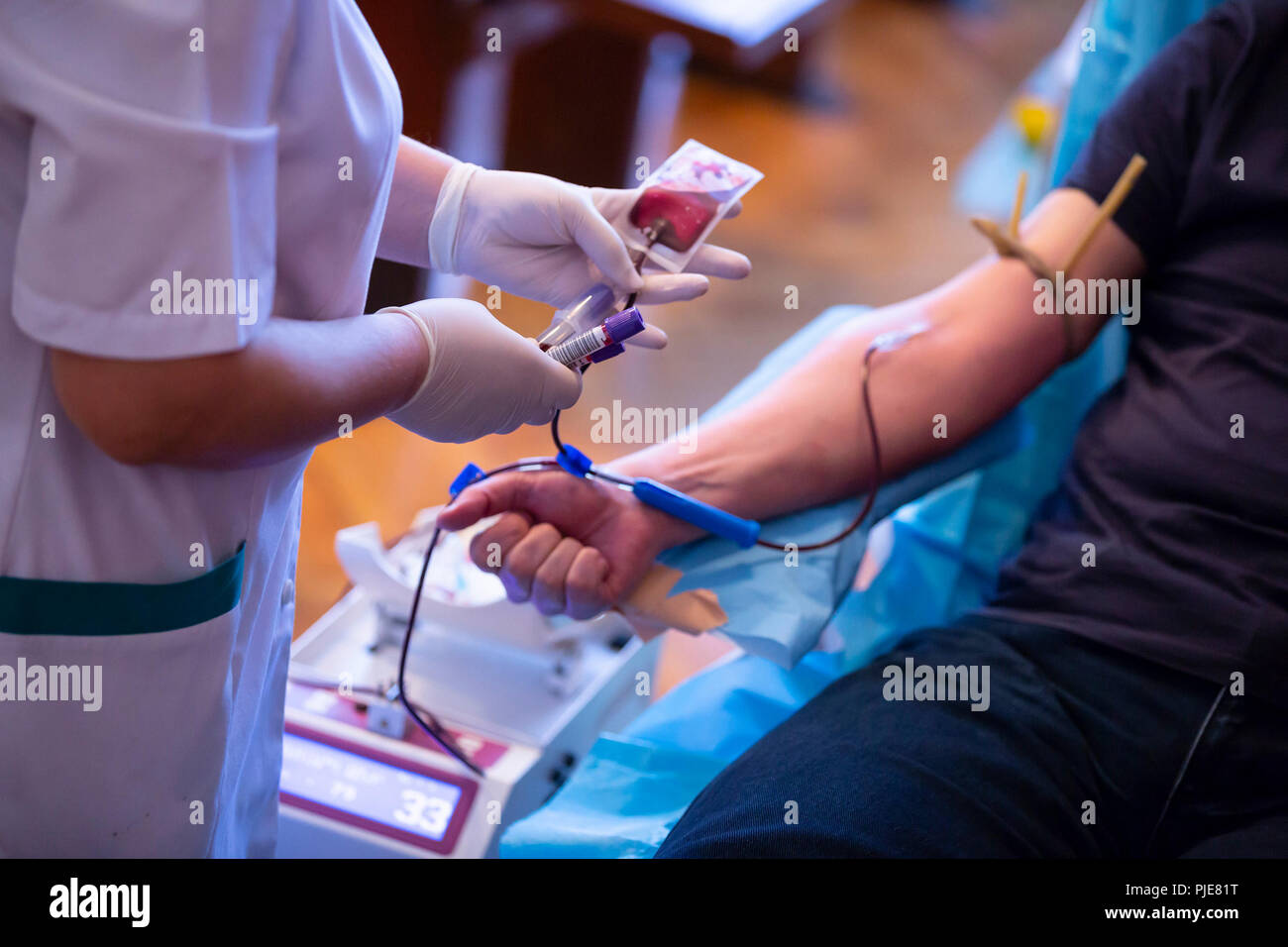 Mobile blood bank hi-res stock photography and images - Alamy