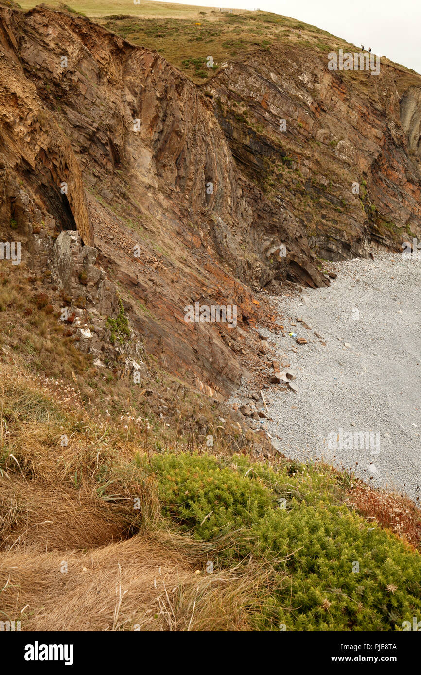 Cliffs and bay to the south of Hartland Quay Stock Photo - Alamy