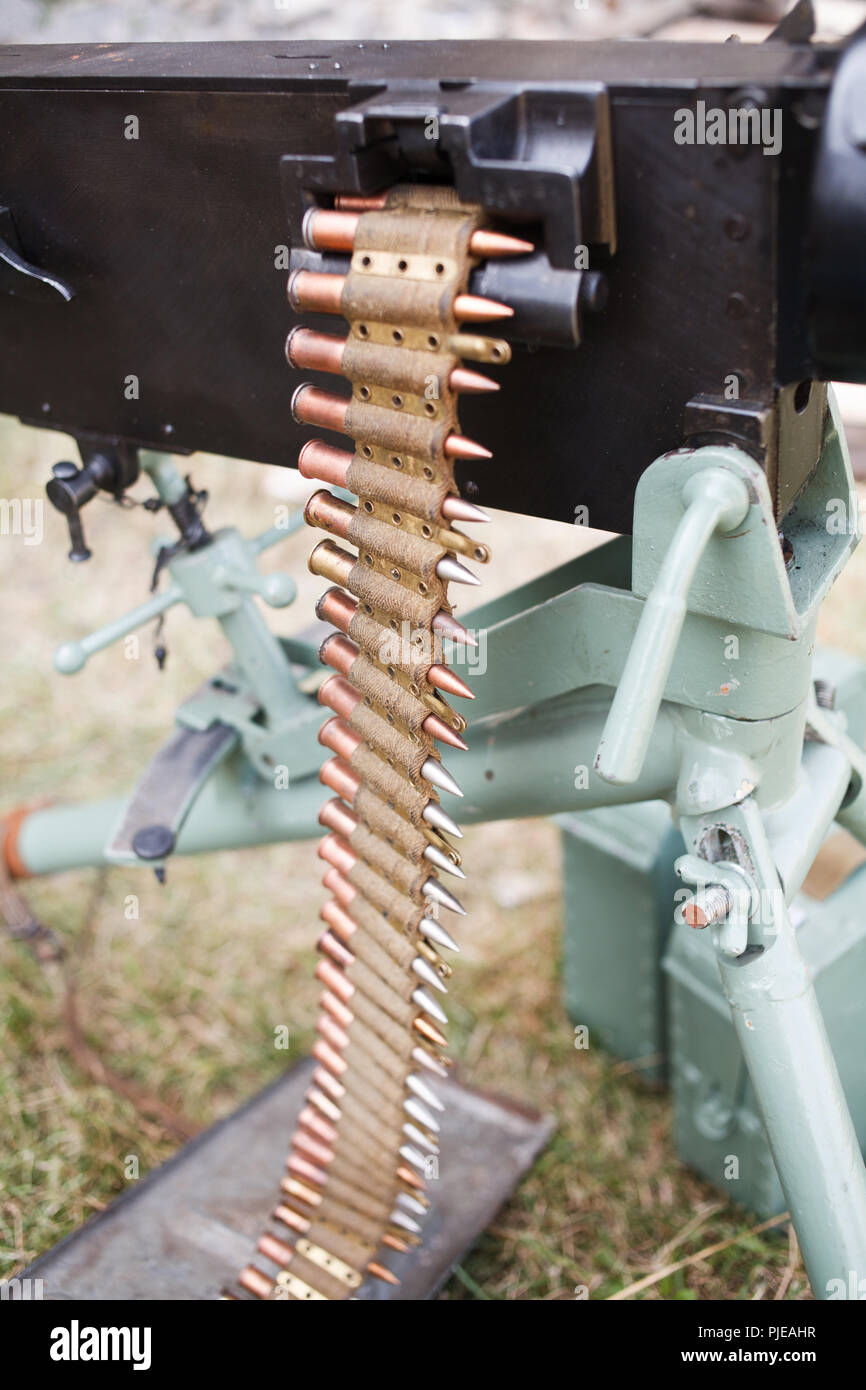 WWI german machine gun MG 08 with amunition belt Stock Photo - Alamy