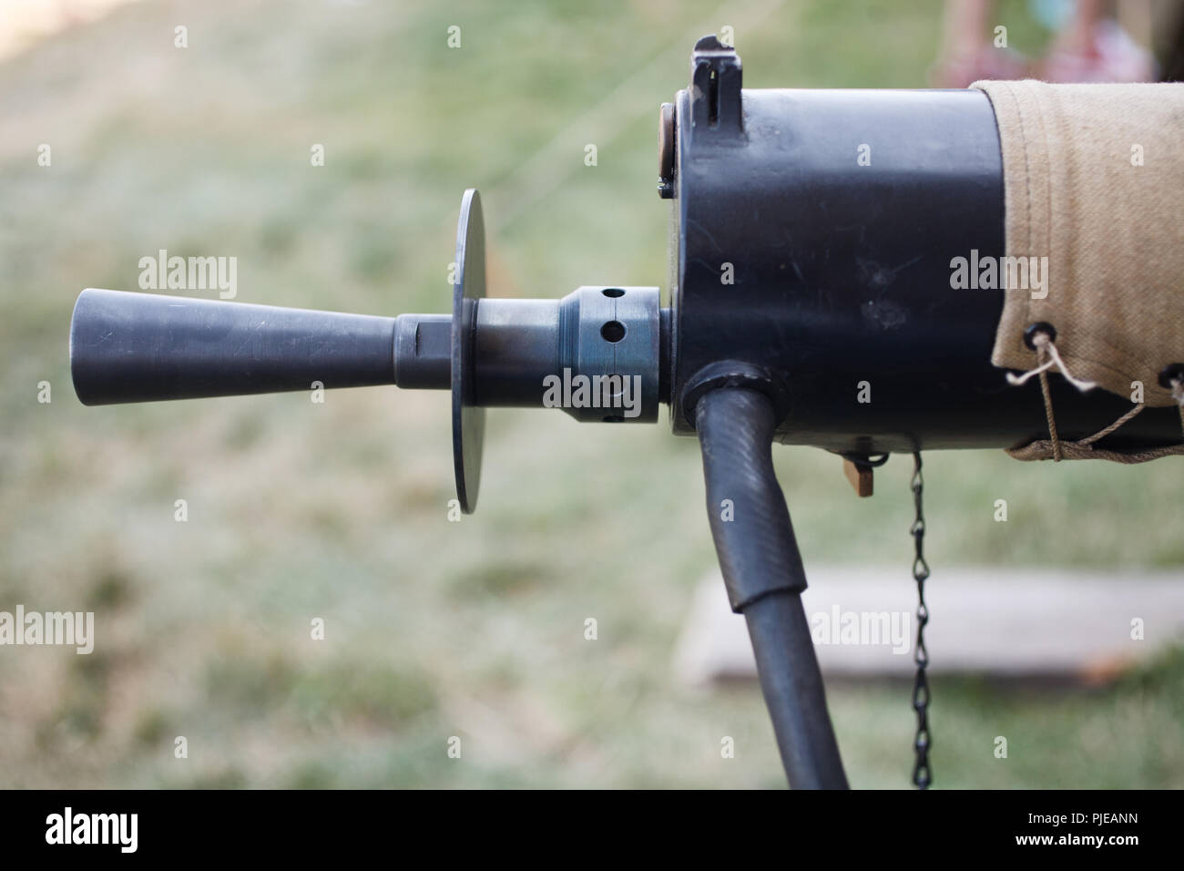 WWI german machine gun MG 08 with amunition belt Stock Photo - Alamy