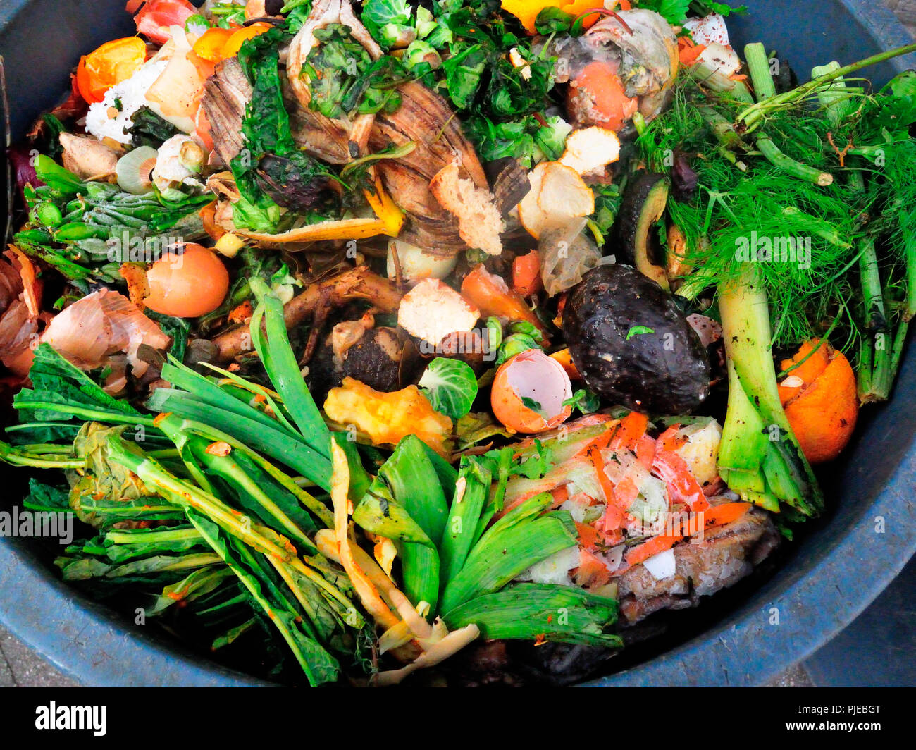 Compost in bin close hi-res stock photography and images - Alamy