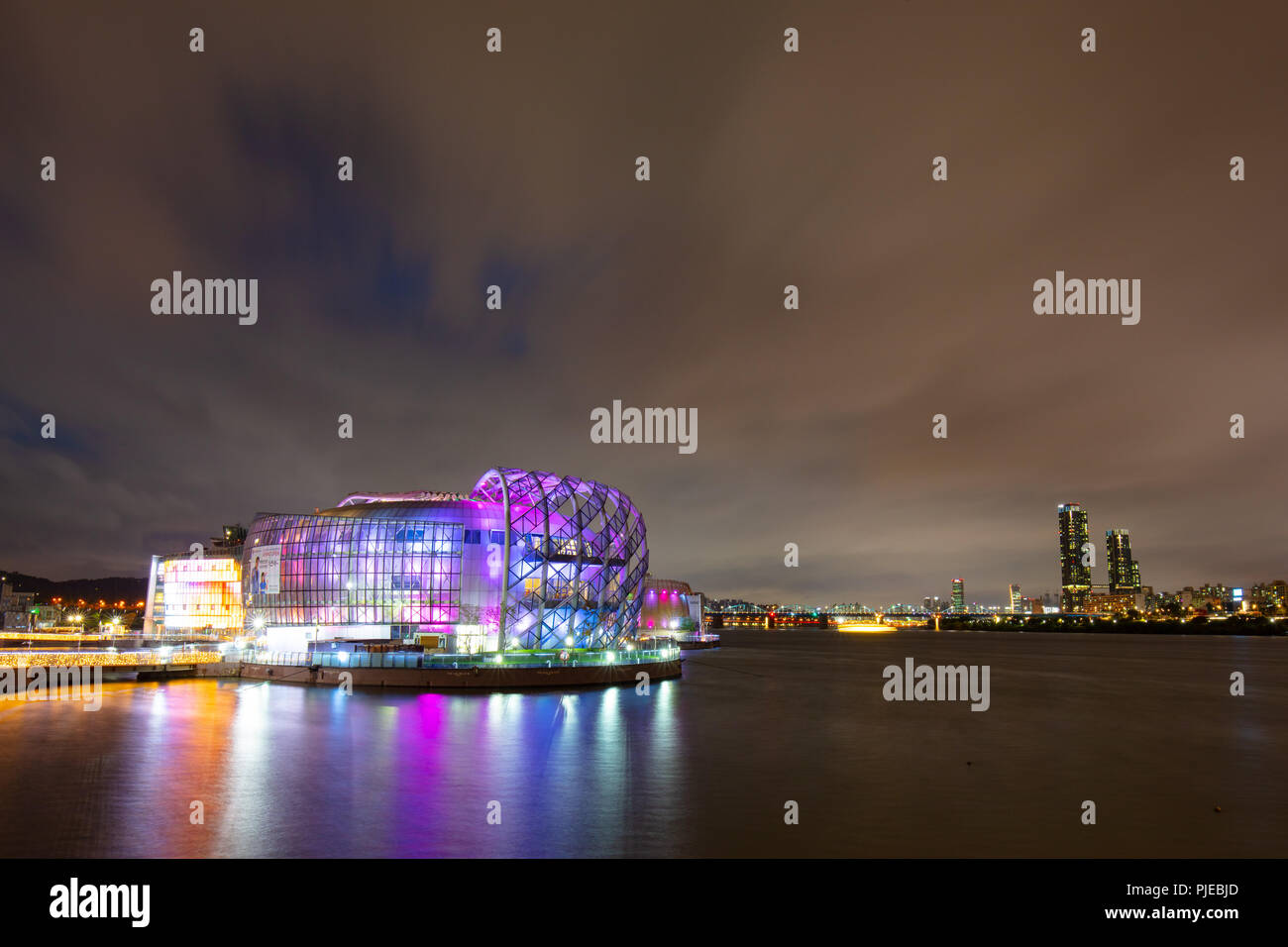 Sebitseom seoul floating island hi-res stock photography and images - Alamy