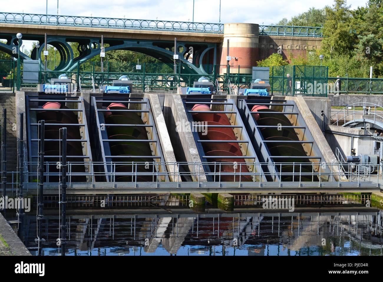 Accessible dam hi-res stock photography and images - Alamy
