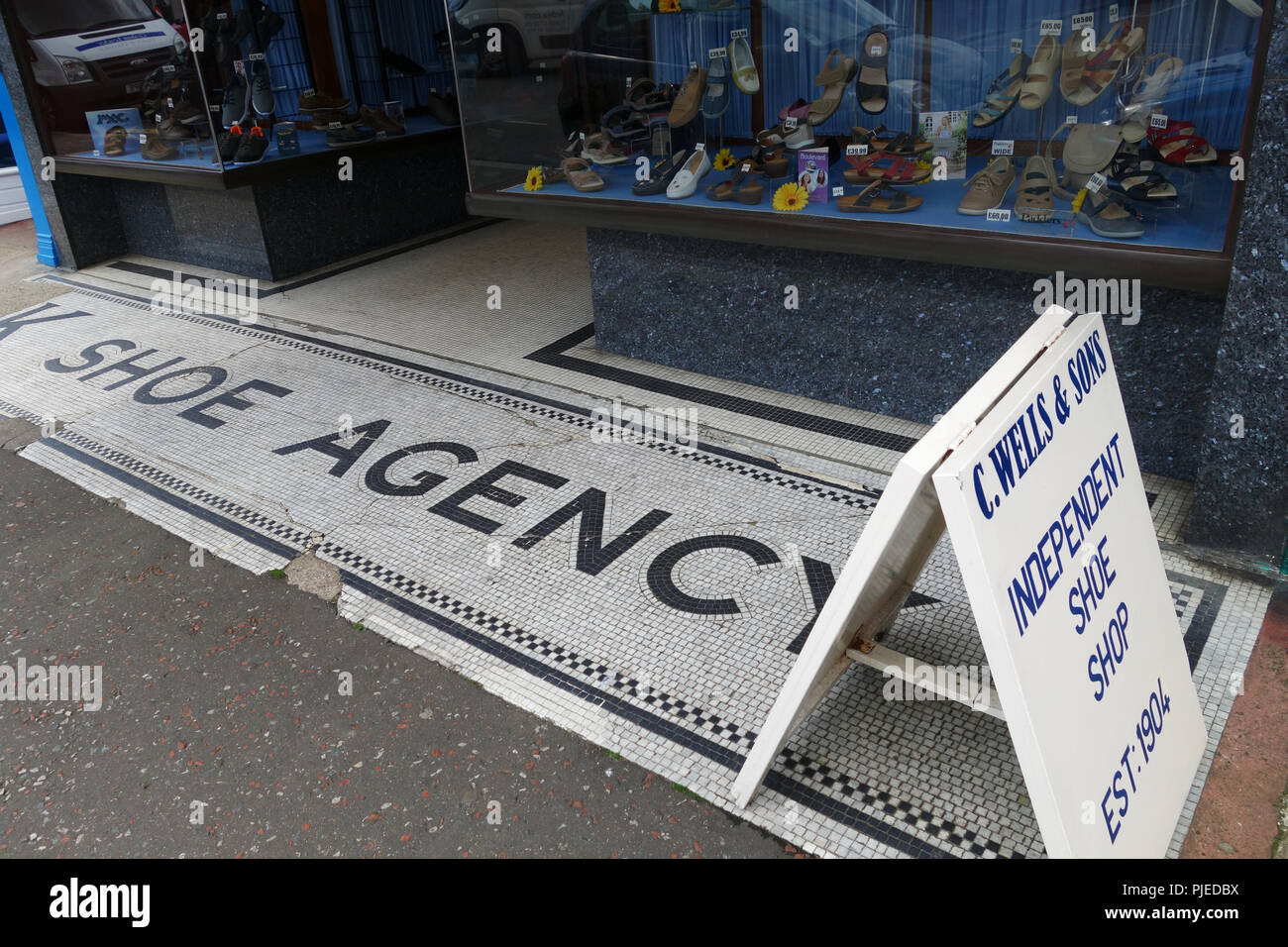 Wells & Sons, vintage shoe shop in Bexhill-on-sea, United Kingdom Stock ...
