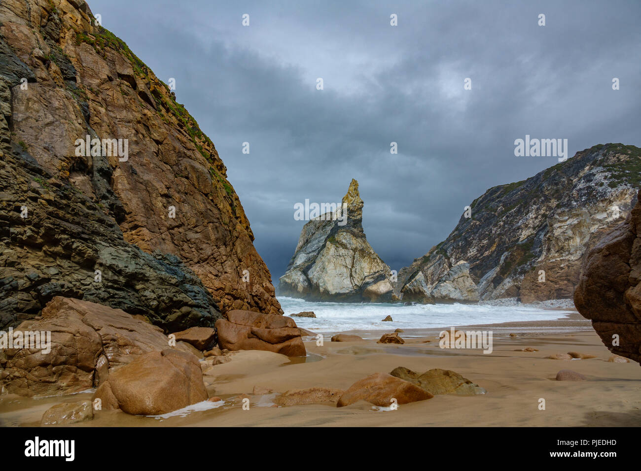 Steep beach hi-res stock photography and images - Alamy