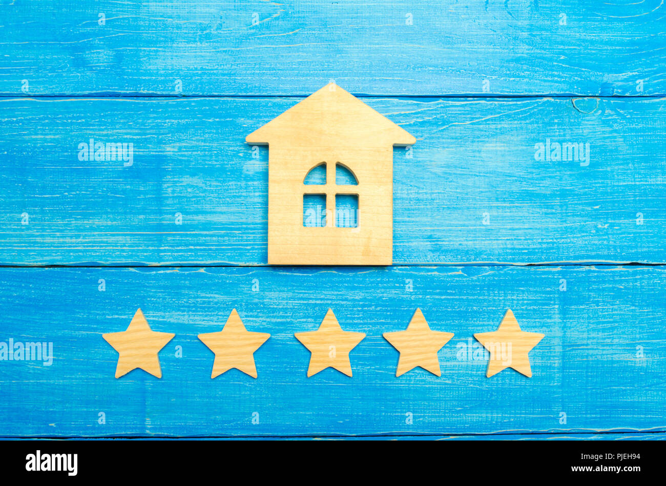 Customer five star rating house hi-res stock photography and images - Alamy