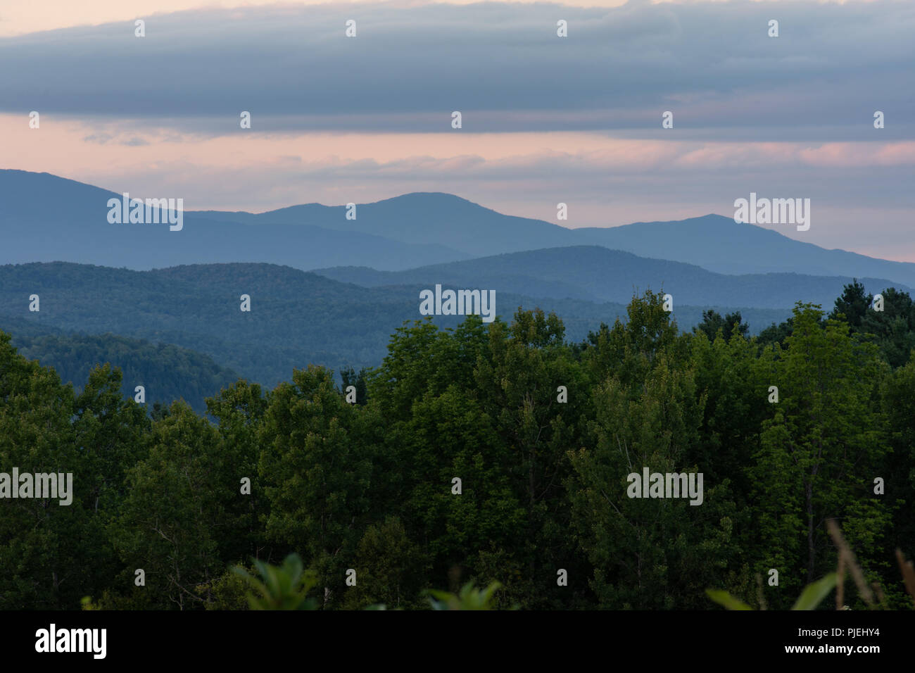 Peaks of long mountain hi-res stock photography and images - Alamy