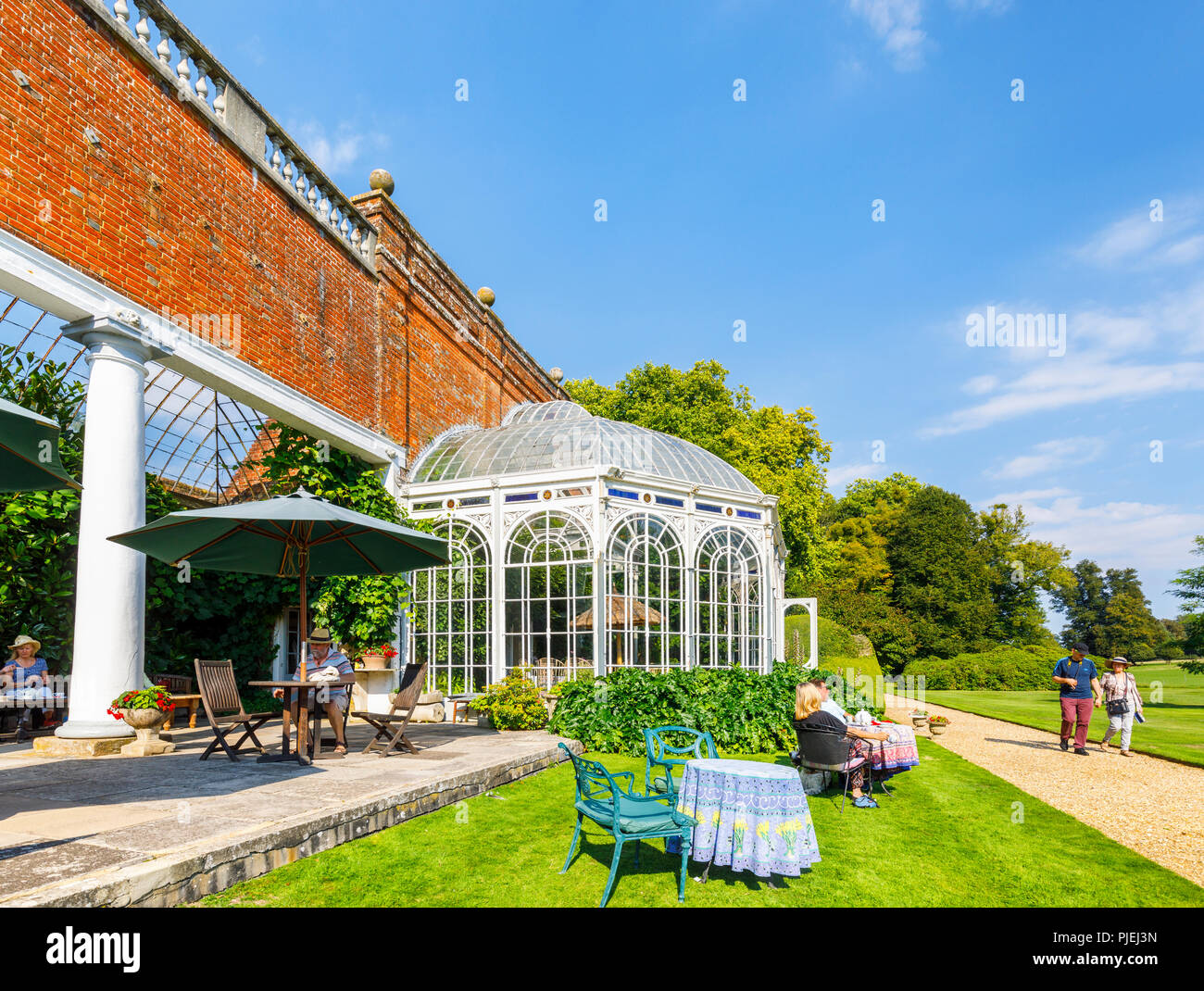 Avington Park, a Palladian mansion country house in Avington near ...